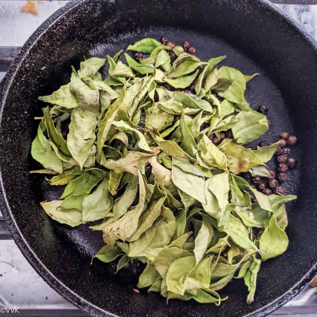 Milahu Kuzhambu | Pepper Sambar | Pepper Garlic Gravy