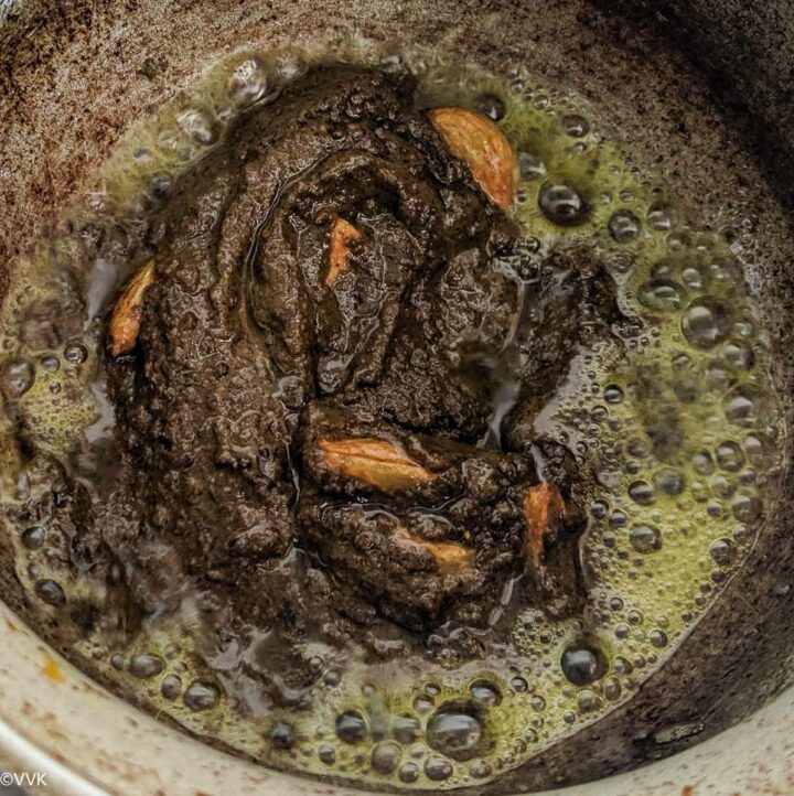 Milahu Kuzhambu | Pepper Sambar | Pepper Garlic Gravy