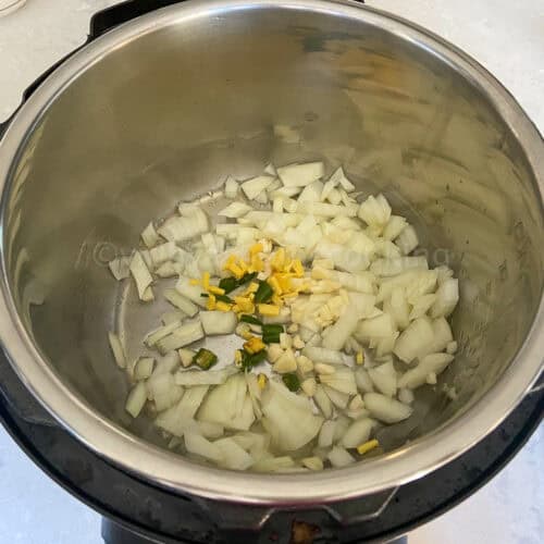 Chakalaka (South African Vegetable Relish) - Vidhya’s Home Cooking