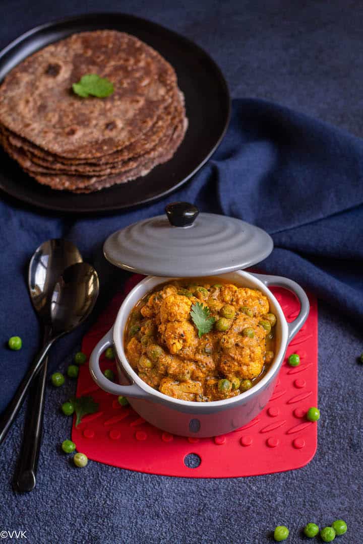 Gobi Matar | Cauliflower and Peas Curry - Vidhya’s Vegetarian Kitchen
