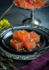 Karachi Halwa | Corn Flour Halwa | Bombay Halwa - Vidhya’s Vegetarian ...