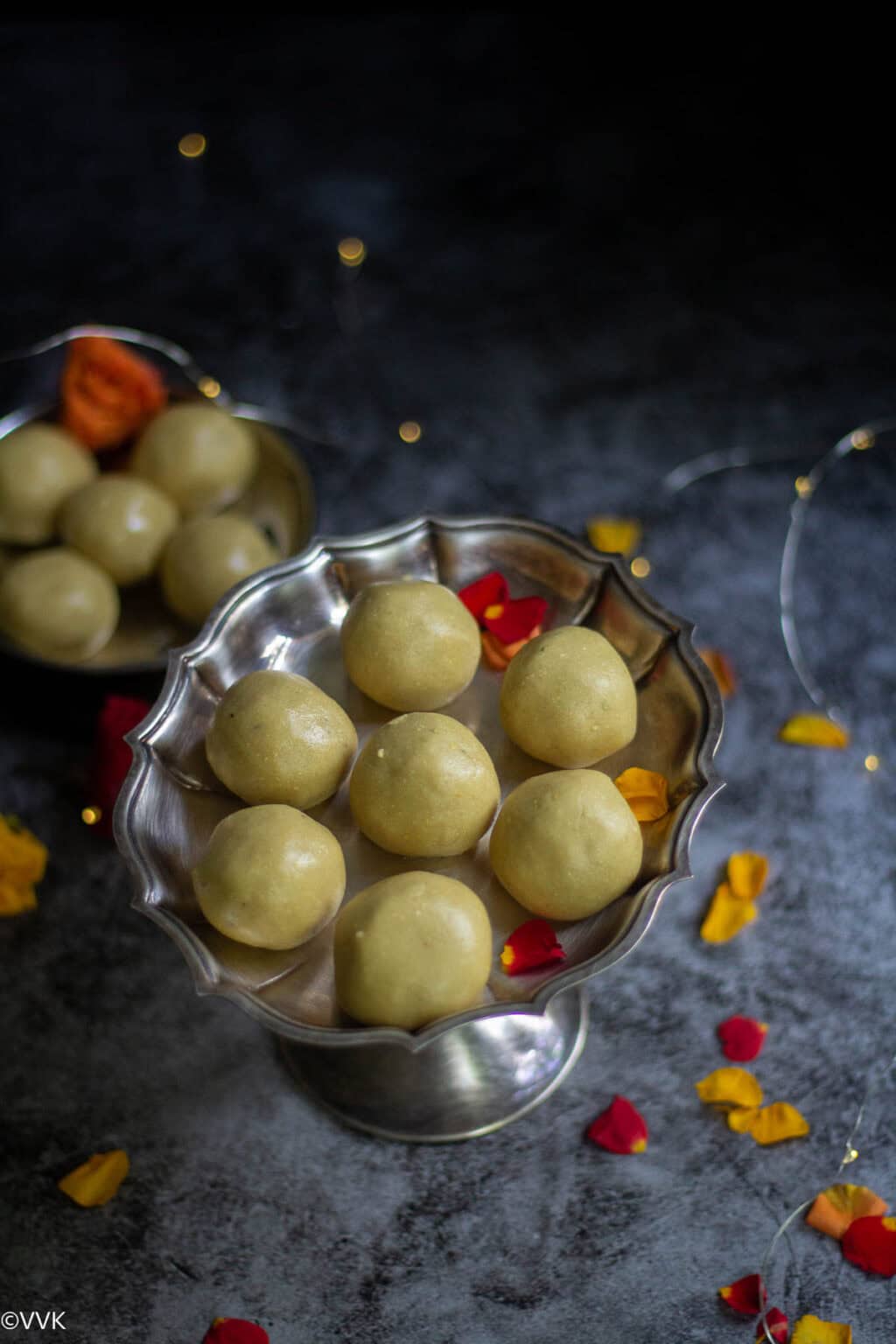 Maladu | Maa Ladoo | Vegan Maladu Recipe - Vidhya’s Vegetarian Kitchen