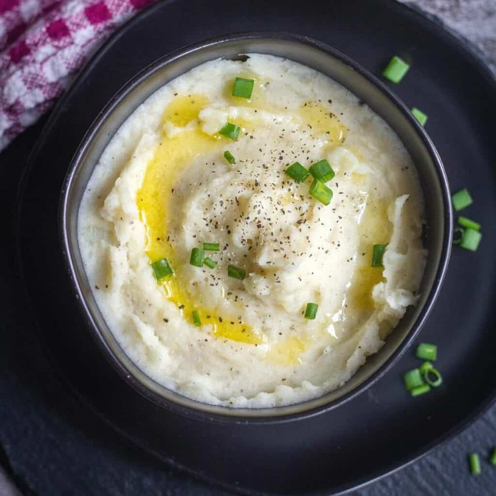 Flavorful Instant Pot Mashed Potatoes - Vidhya’s Vegetarian Kitchen