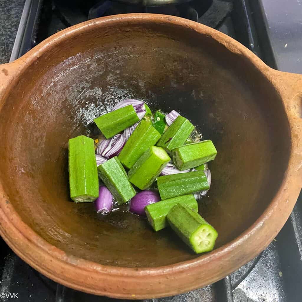 Bendekai Gojju | Tamarind-Based Okra Gravy