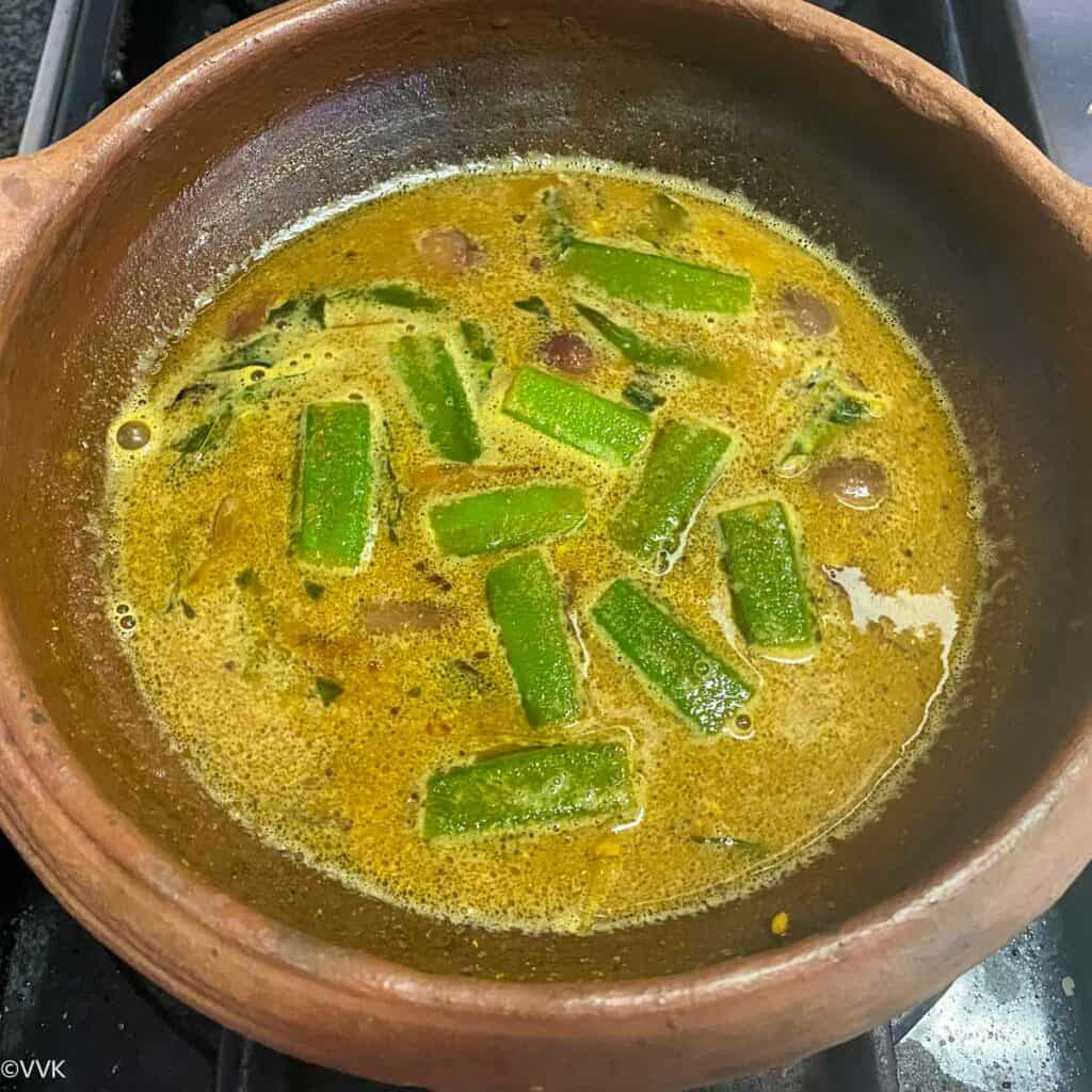 Bendekai Gojju | Tamarind-Based Okra Gravy