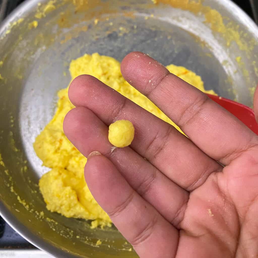 Paneer Ladoo | Malai Kesar Laddu - Vidhya’s Vegetarian Kitchen