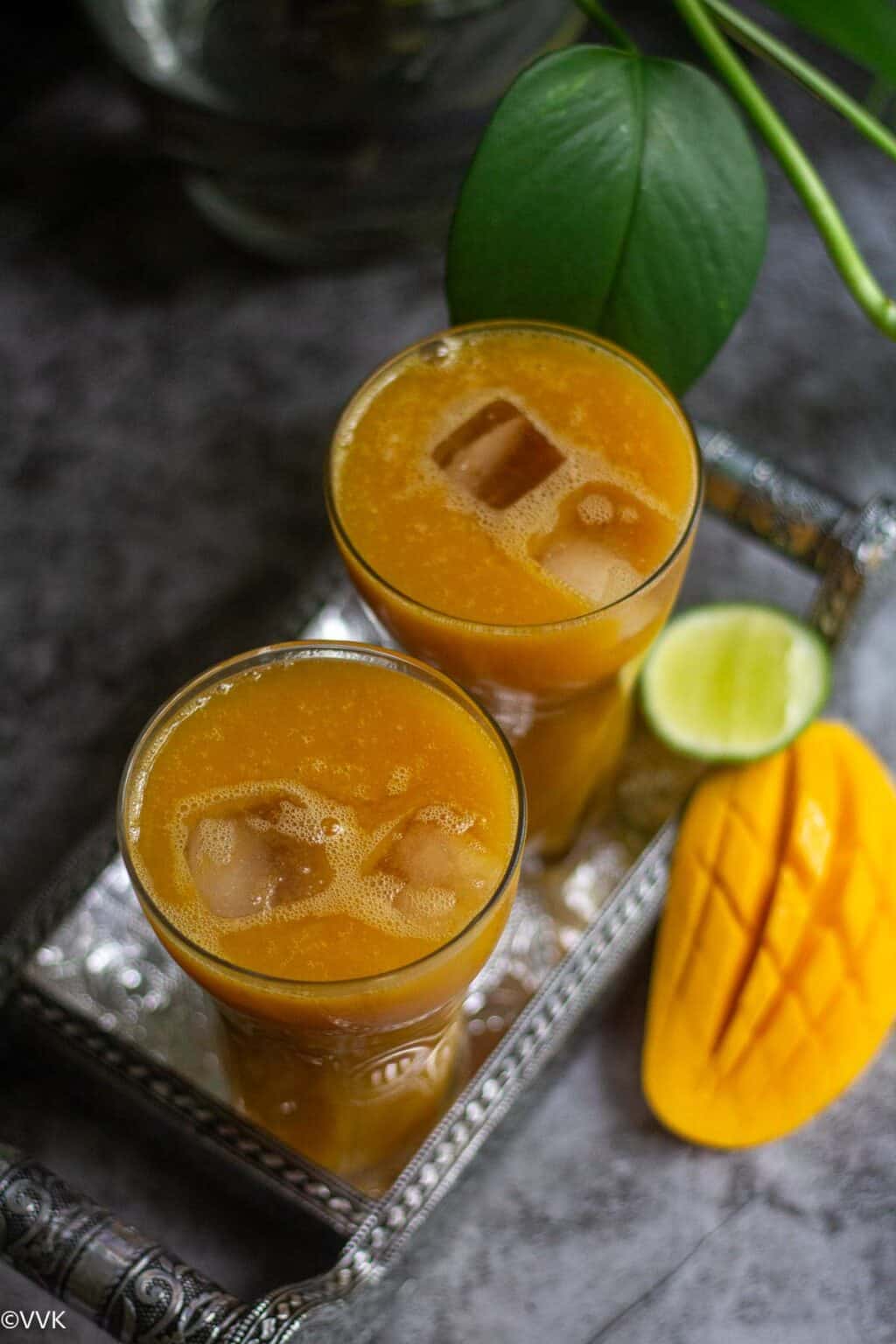 Refreshing Mango Iced Tea with Fresh Ingredients - Vidhya’s Vegetarian ...
