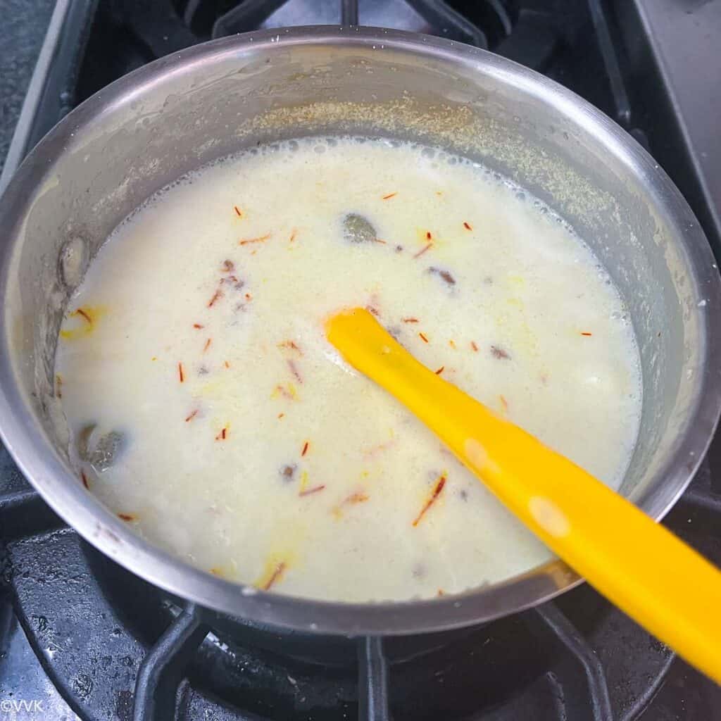 Rava Payasam | Sooji Kheer - Vidhya’s Vegetarian Kitchen