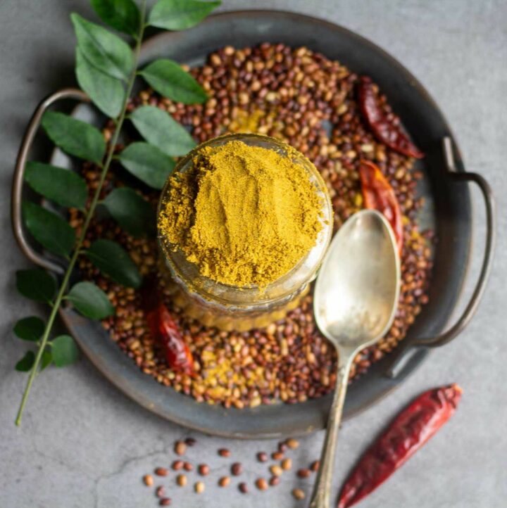 Idli Milagai Podi | Idli Podi Recipe - Vidhya’s Vegetarian Kitchen